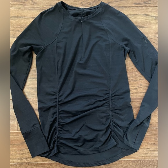 Athleta | Tops | Athleta Pacifica Running Top Zipper Pocket Thumbhole ...